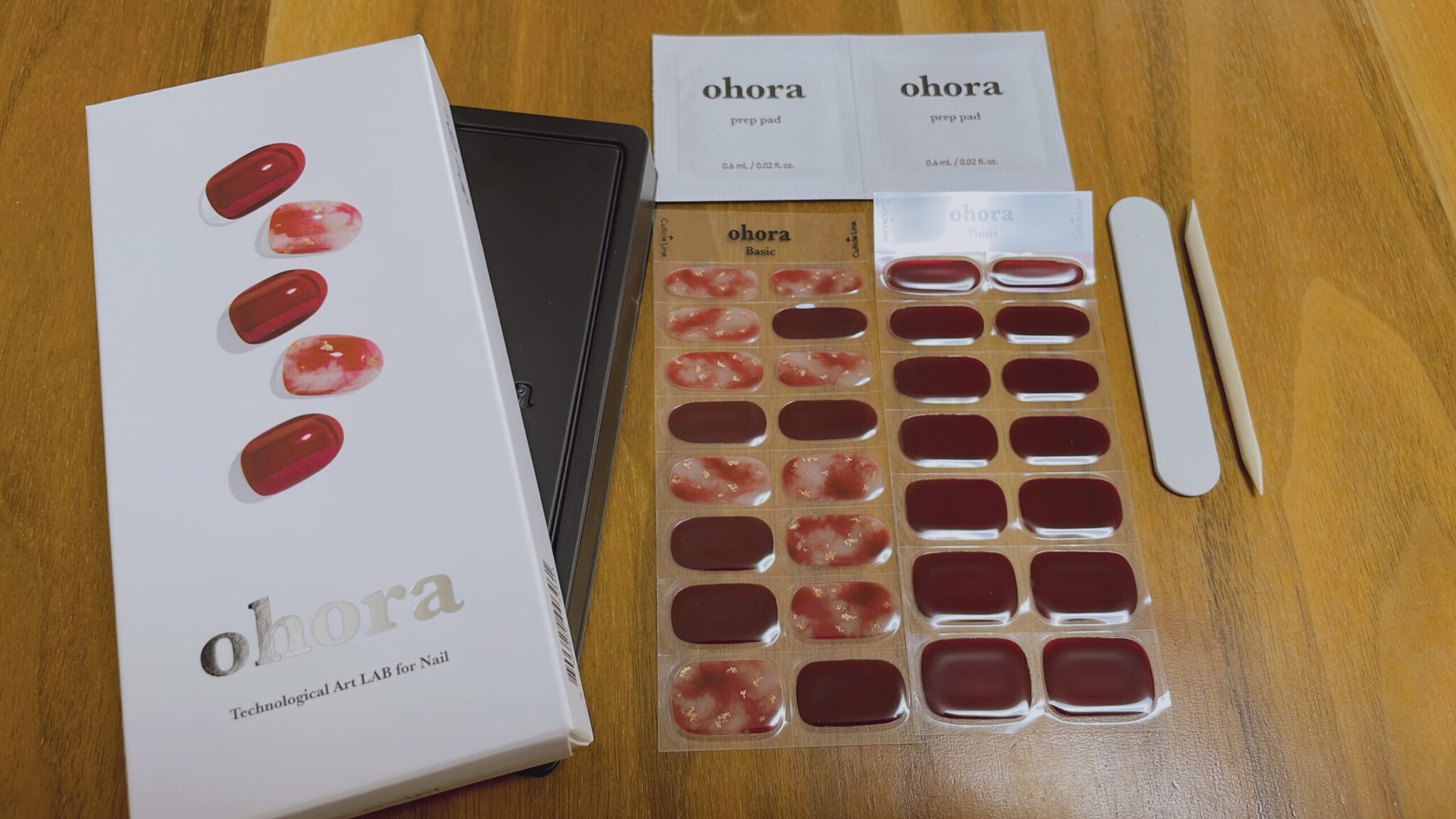 【ohora（オホーラ）】話題のジェルネイルシールの上手なつけ方は？メリット・デメリットはある？爪を傷めにくいオフの仕方も紹介！ | イマから！ココから美容磨き